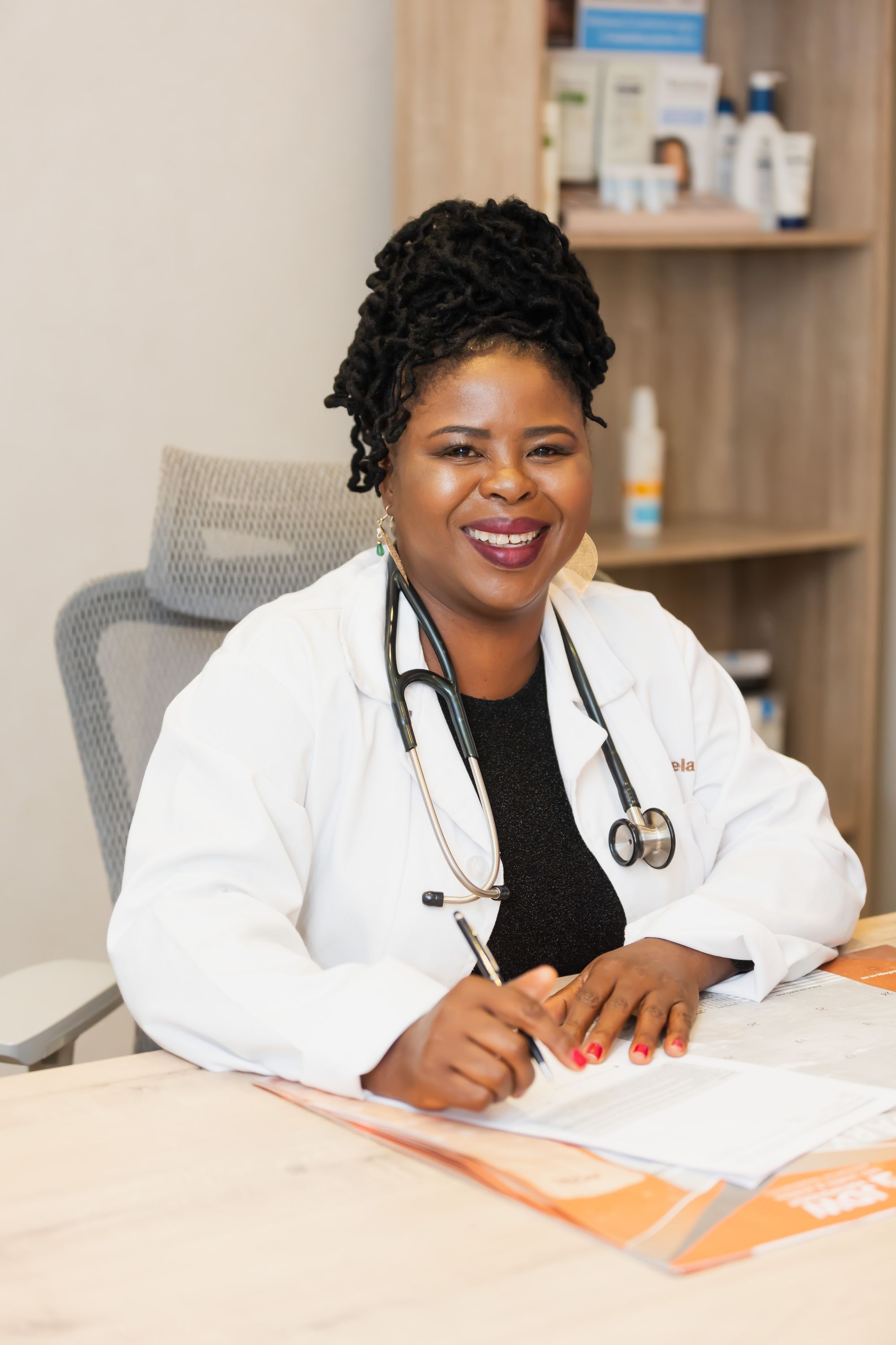 Best Pediatric Dermatologist in Cape Town | Prof. Carol Hlela